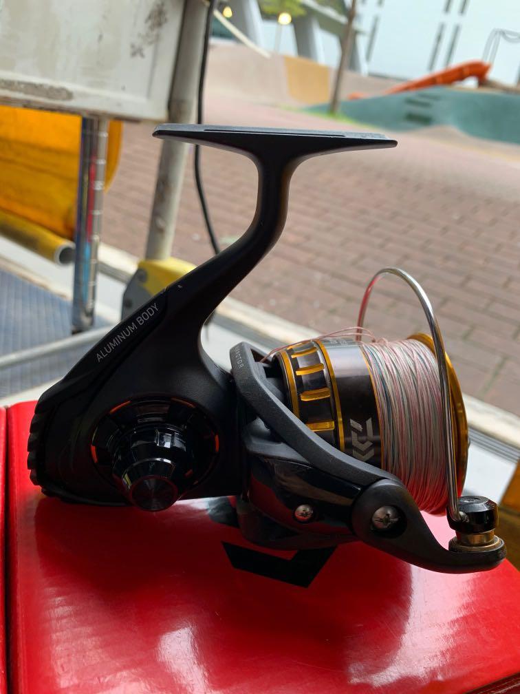 JE-DAIWA BG5000 Fishing Reel, Sports Equipment, Fishing on Carousell
