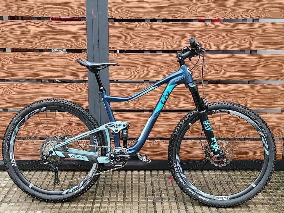 LIV Giant full sus bike, Sports Equipment, Bicycles & Parts, Bicycles ...