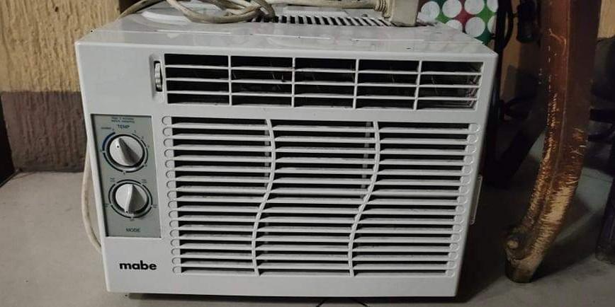 Mabe .5HP Window Type Aircon, TV & Home Appliances, Air Conditioning ...