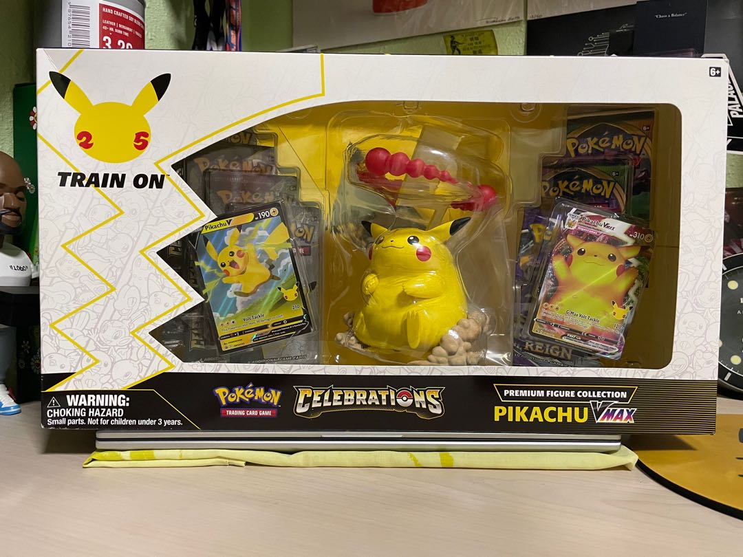 Pokemon 25th Anniversary Pikachu VMax Set, Hobbies & Toys, Toys & Games ...