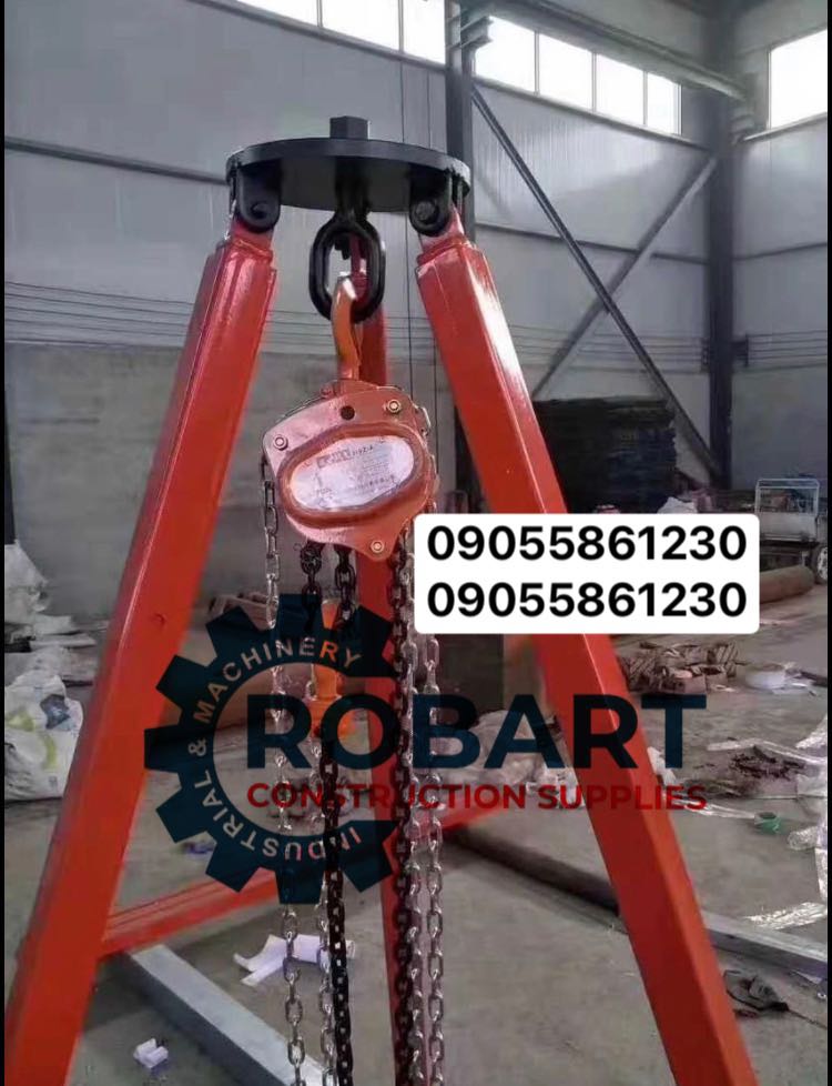 Rescue tripod with chainblock, Commercial & Industrial, Construction ...