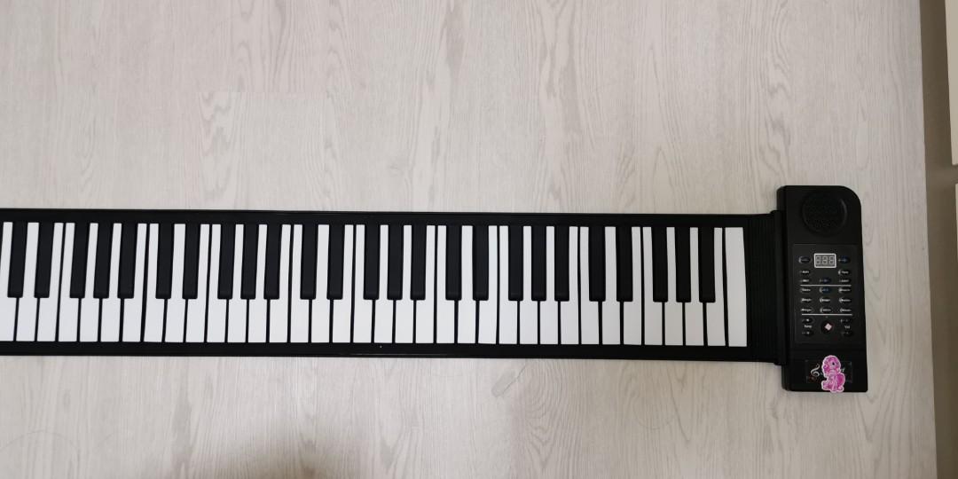 Rollable piano, Hobbies & Toys, Music & Media, Musical Instruments on ...