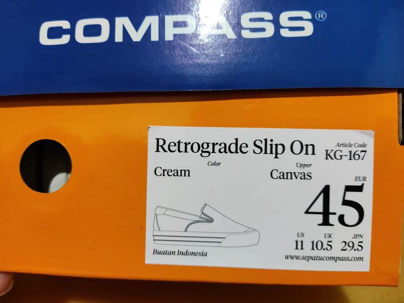 Compass Retrograde Slip On, Fesyen Pria, Sepatu , Sneakers di Carousell