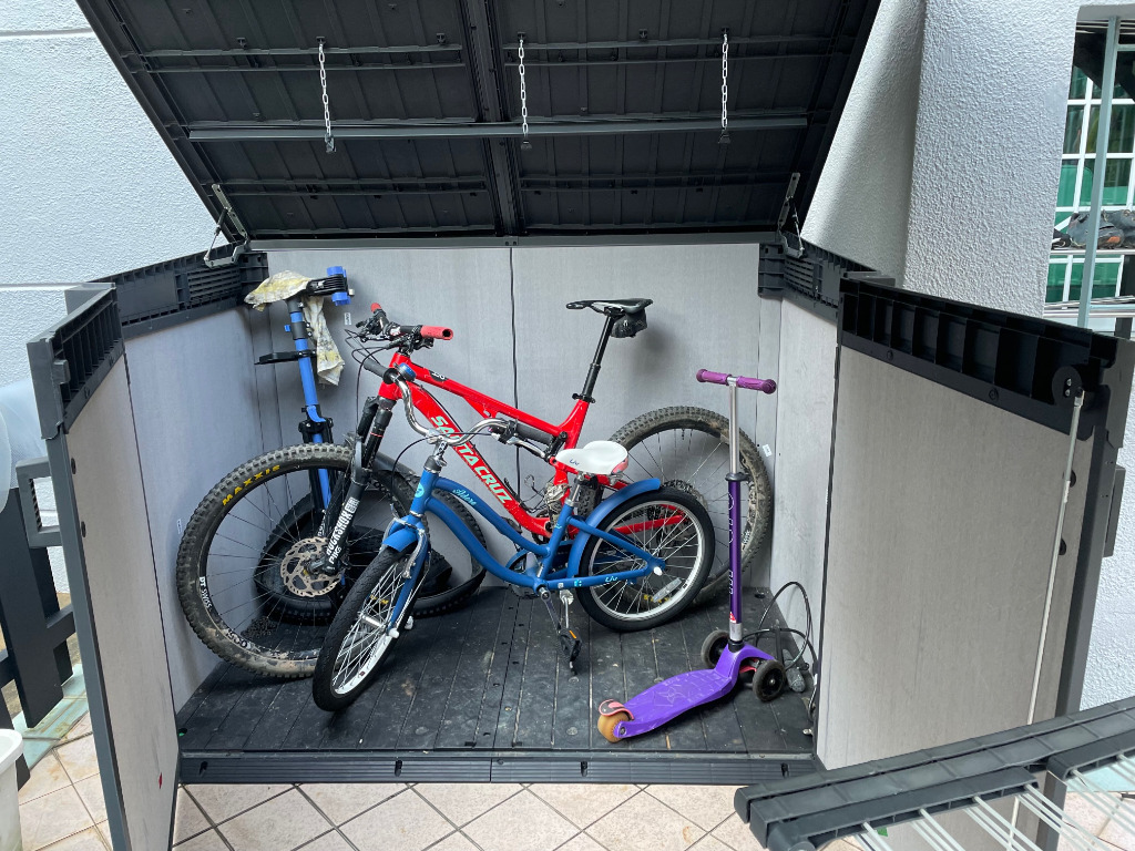 Keter Grande Store Outdoor, Furniture & Home Living, Gardening, Hose ...