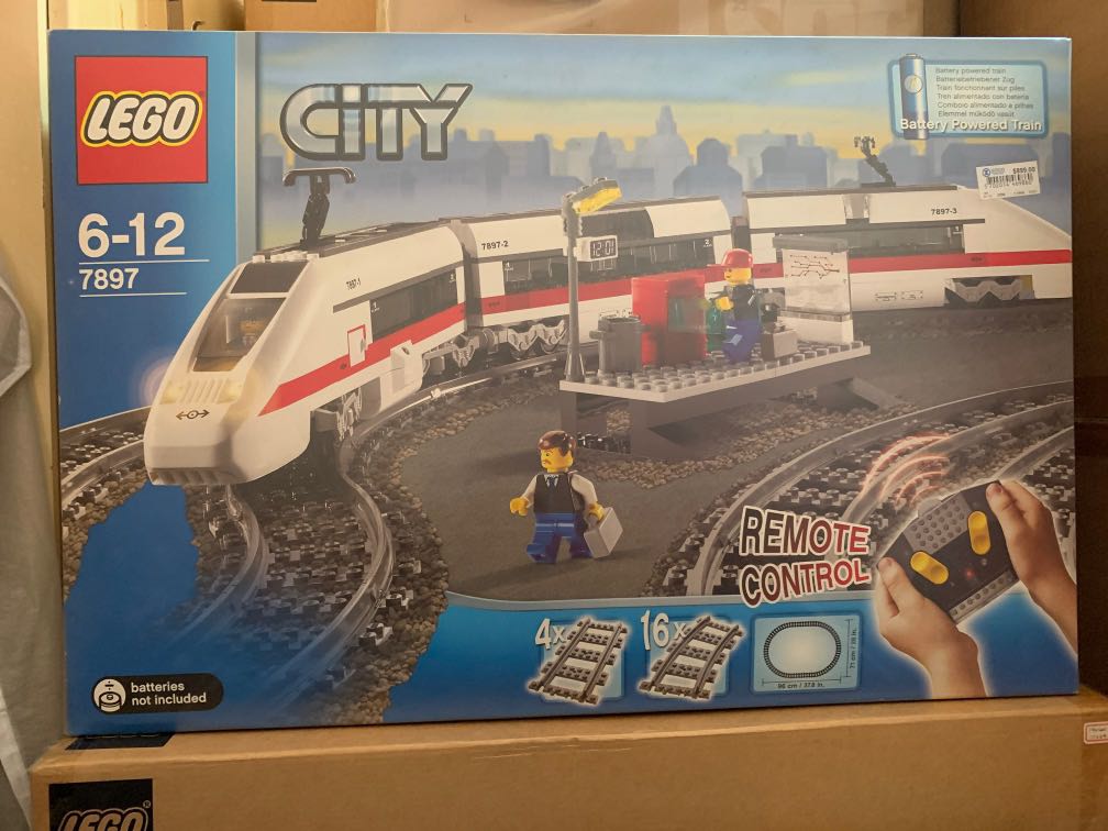 Lego 7897: city train, 興趣及遊戲, 玩具 & 遊戲類 on Carousell