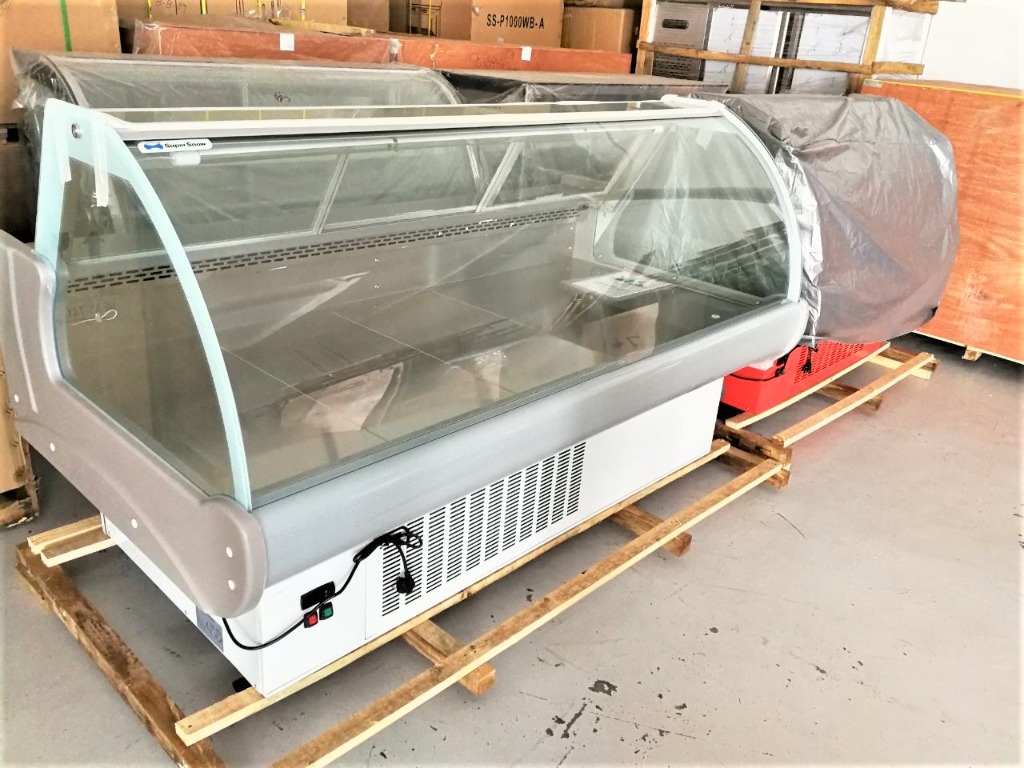 MEAT CHILLER SHOWCASE 2METER FAN COOLING, Commercial & Industrial ...