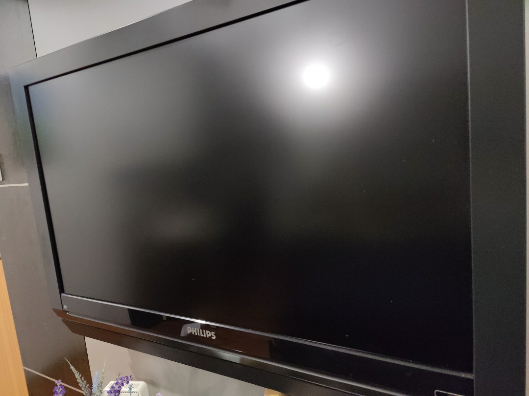 Phillips TV 32 inches HDMI, TV & Home Appliances, TV & Entertainment ...