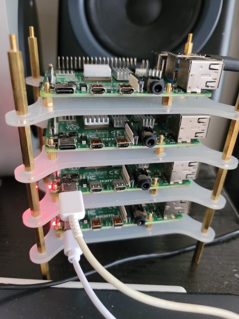 Raspberry pi 4B, cluster, Computers & Tech, Desktops on Carousell