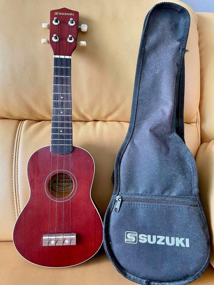 Suzuki ukulele, Hobbies & Toys, Music & Media, Musical Instruments on Carousell