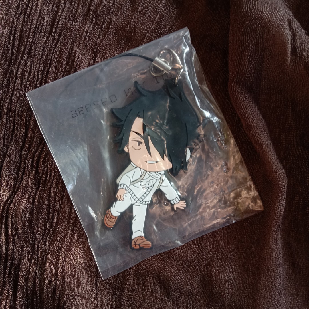 The Promised Neverland Ray Official Rubber Strap/Charm, Hobbies & Toys ...