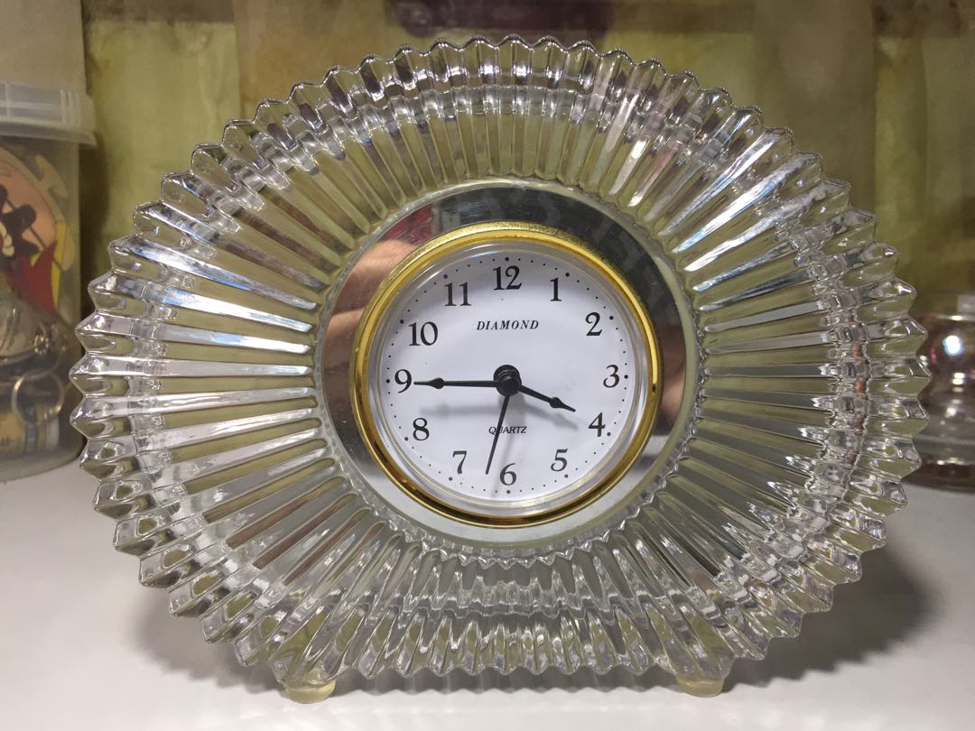 Vintage Soga Japan 8.25 inches Crystal Quartz Clock good working ...