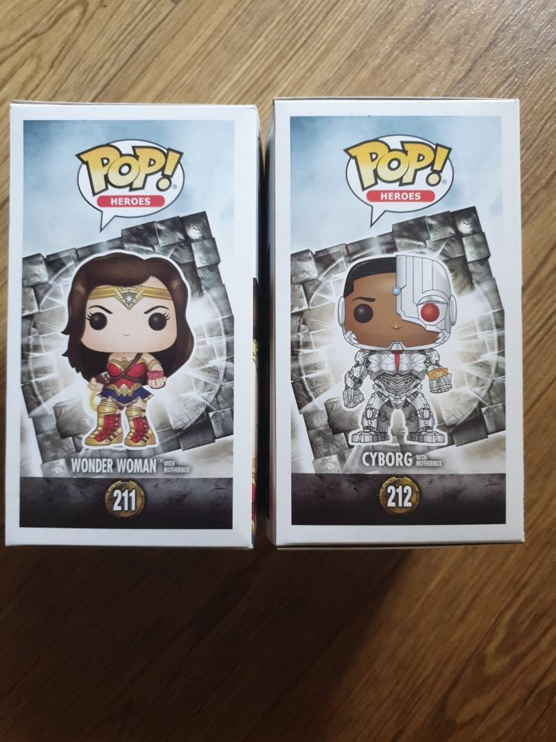 Wonder Woman & Cyborg w/motherbox Funko Set, Hobbies & Toys, Toys ...