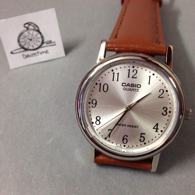 Casio Oak, Women's Fashion, Watches & Accessories, Watches on Carousell