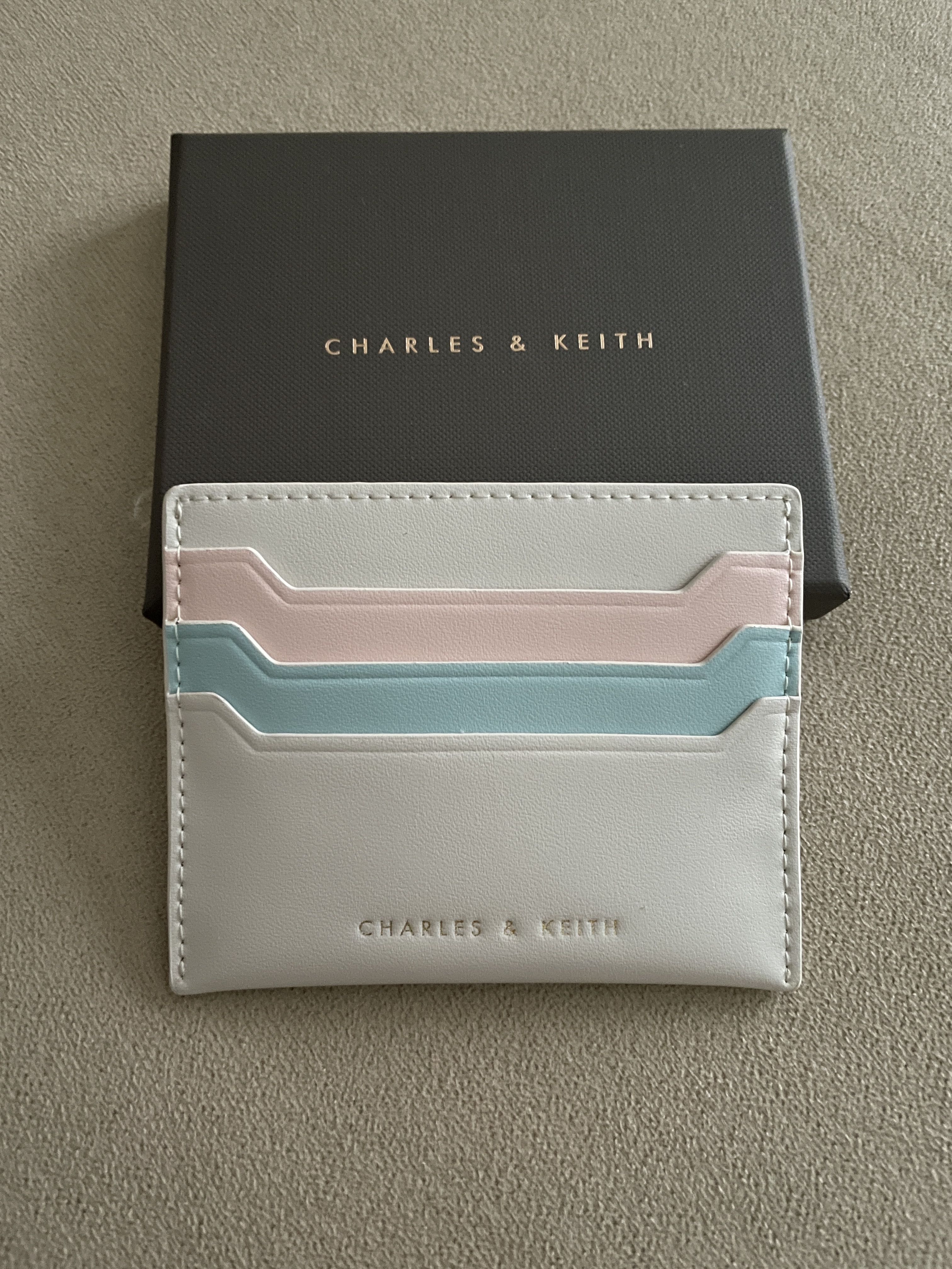 Charles & Keith Card Holder, Women's Fashion, Bags & Wallets, Wallets ...