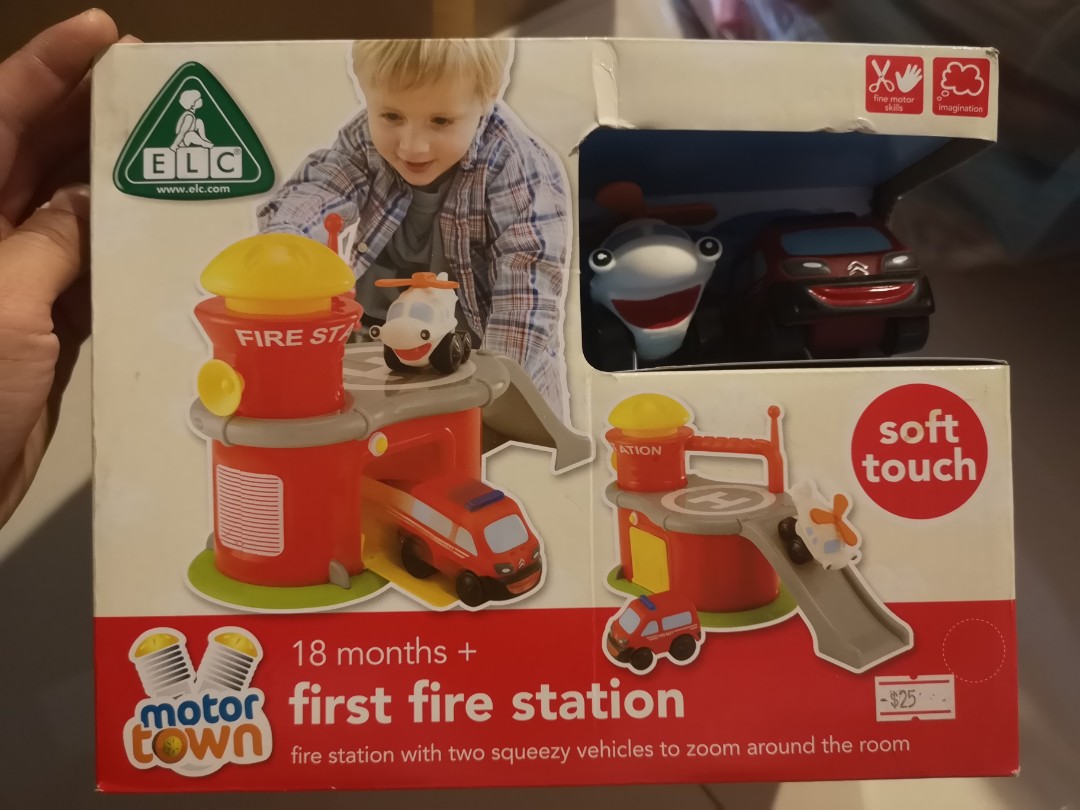 ELC motor town first fire station christmas present, Hobbies & Toys ...