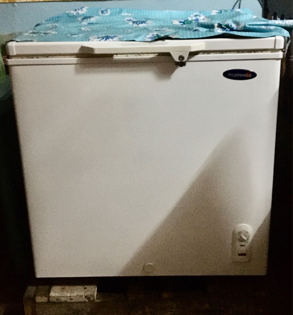 Fujidenzo (Dual function: freezer and chiller), TV & Home Appliances ...