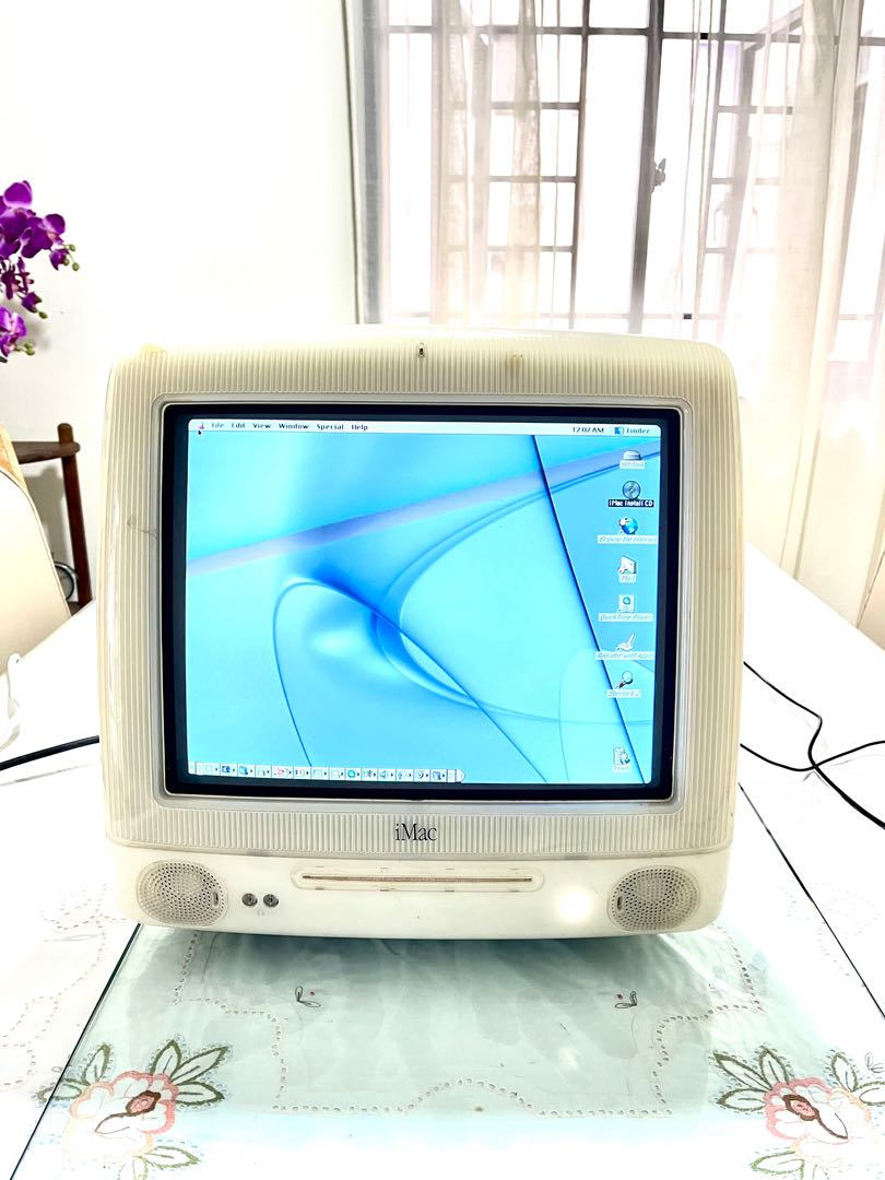 iMac 2000 year old model, Computers & Tech, Desktops on Carousell