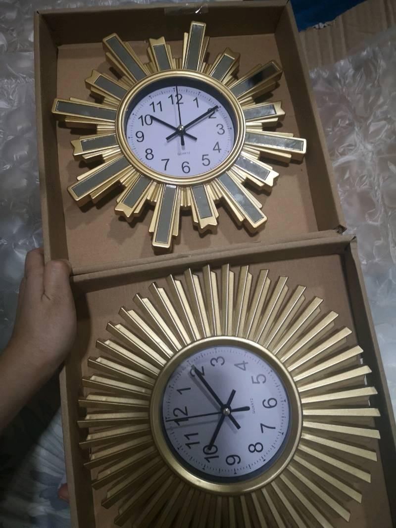Jam dinding deko retro Vers, Furniture & Home Living, Home Decor ...