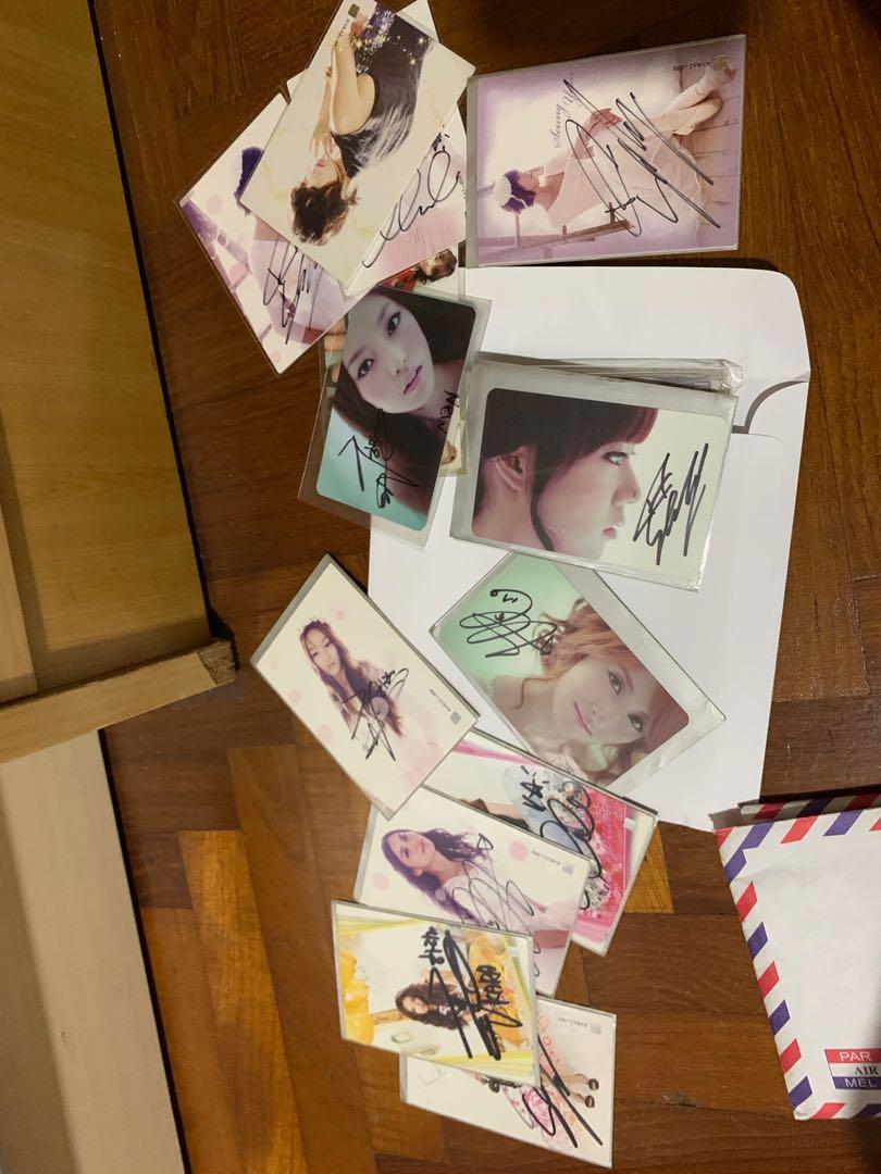 Kara T-Ara IU SNSD album cards signed cards book K-POP stuff, Hobbies ...