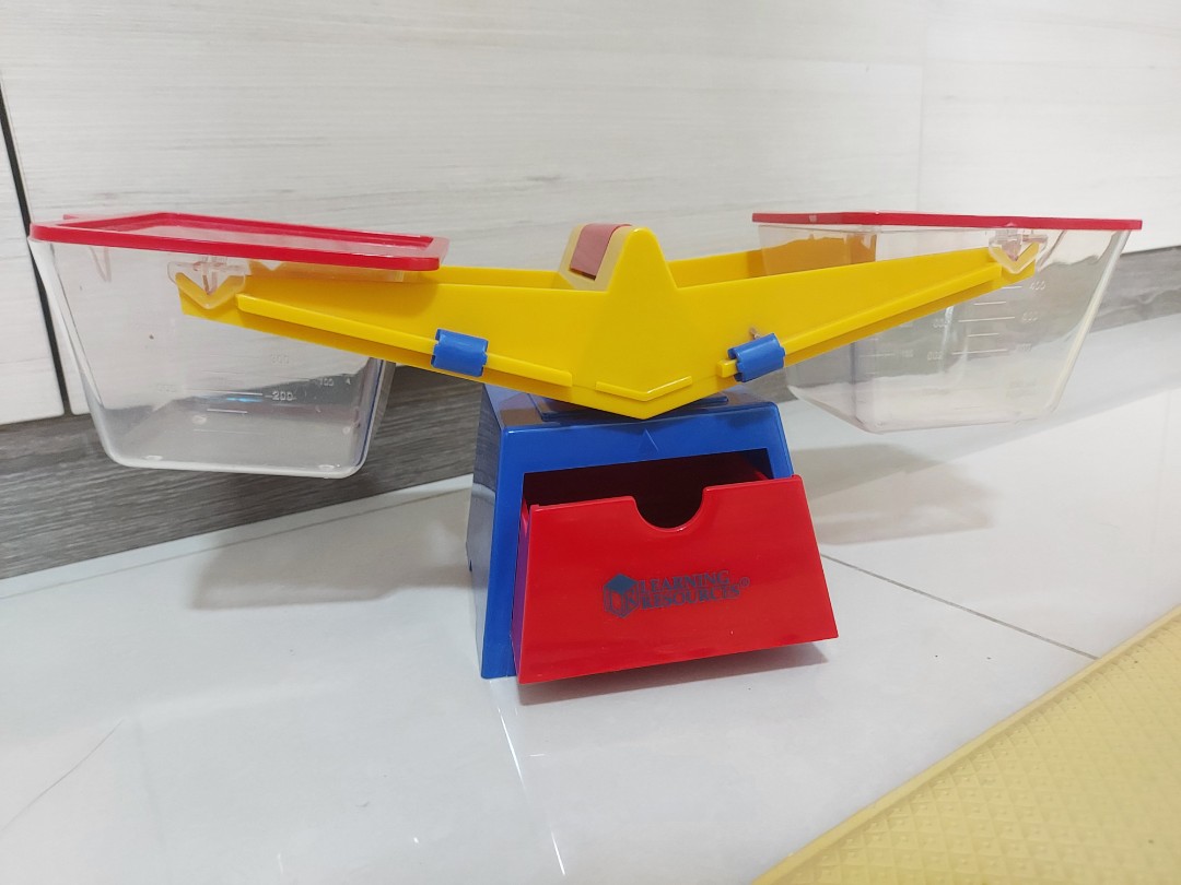 Learning Resources Balance Bucket with measuring scale and pull out ...