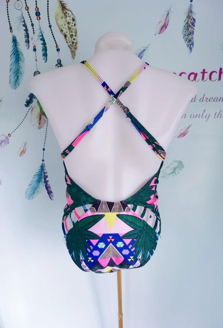 Padded one piece, Women's Fashion, Swimwear, Bikinis & Swimsuits on ...