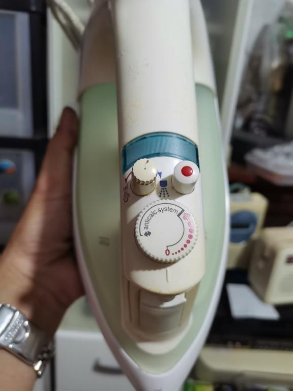 Steam Iron by Braun model: proglide-jet PV-3210 (used), TV & Home ...