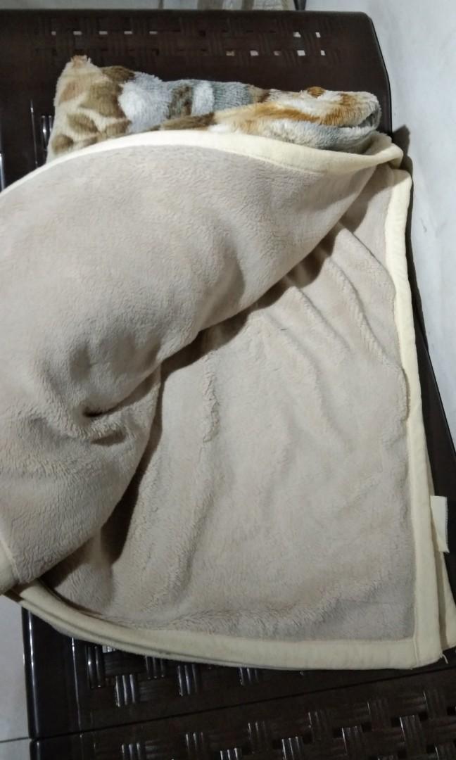 Thick Blanket from Saudi (Carpet Like), Furniture & Home Living ...