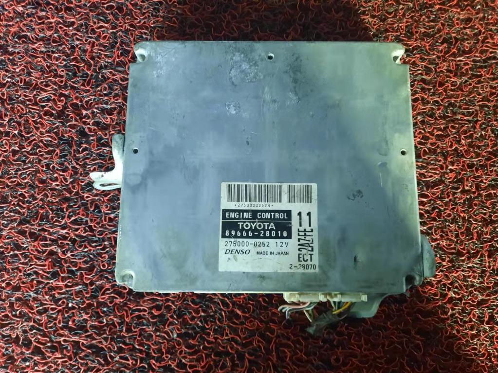 TOYOTA ESTIMA ACR30 ENGINE COMPUTER BOX, Auto Accessories on Carousell
