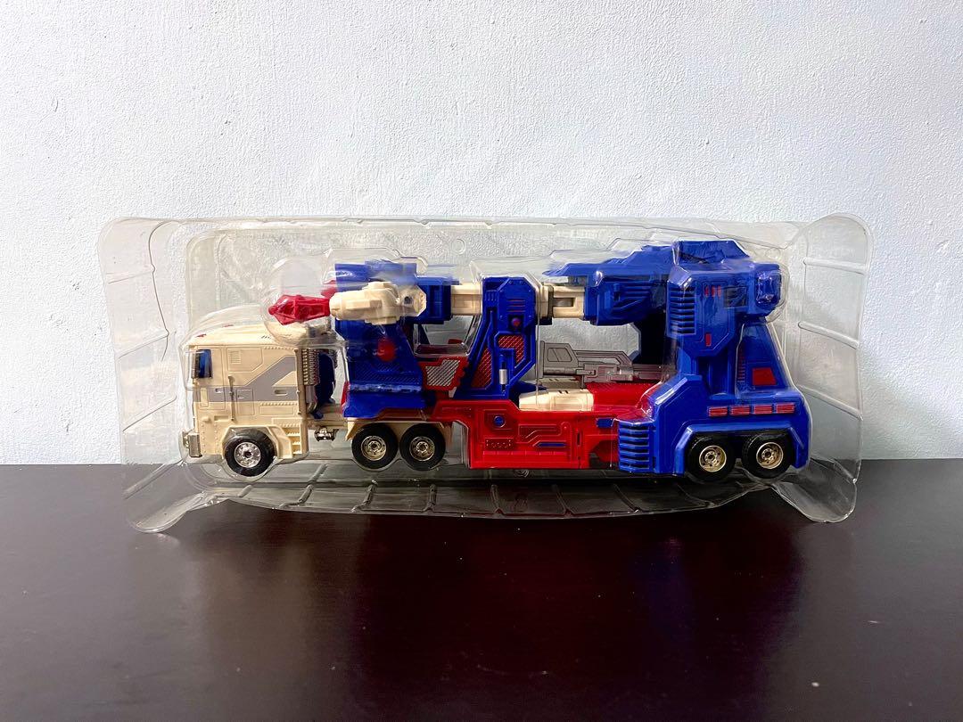 Transformers Ultra Magnus (KFC Citizen stack), Hobbies & Toys, Toys ...