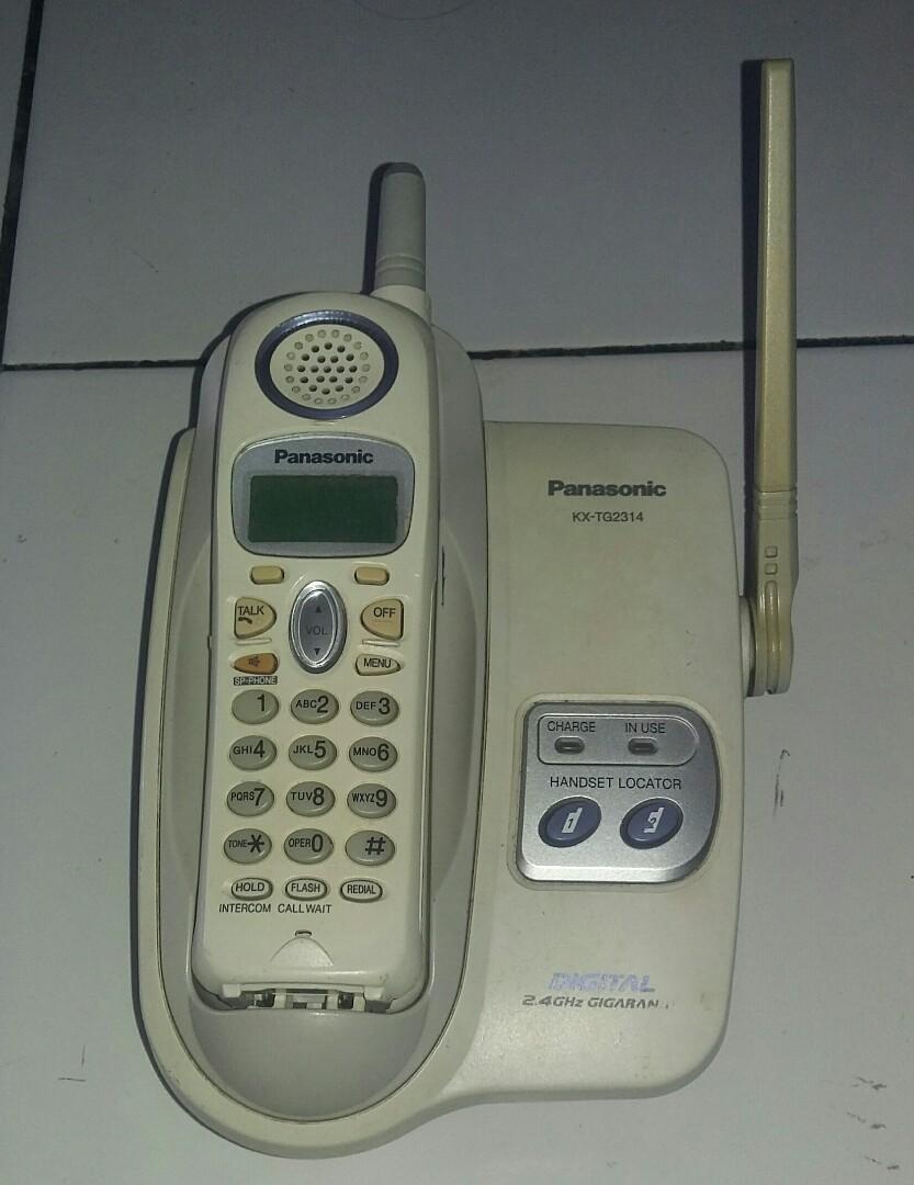 Vintage Telephone Panasonic, Elektronik, Lainnya di Carousell