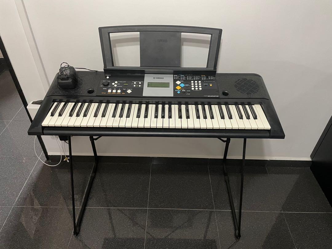 Yamaha PSR-E223 Keyboard, Hobbies & Toys, Music & Media, Musical ...
