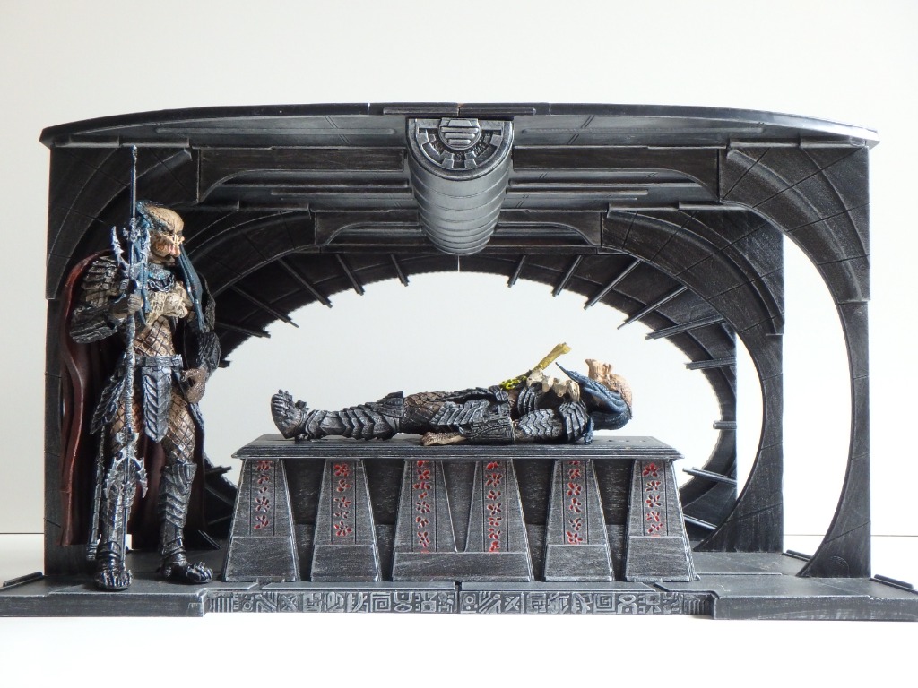 Alien vs Predator Birth of the Hybrid Deluxe Boxed Set, Hobbies & Toys ...