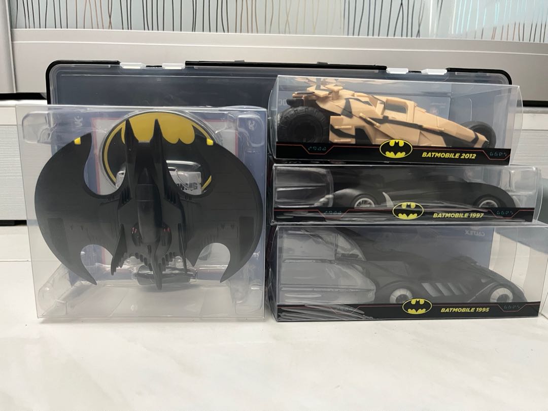 Batman collectors set, Hobbies & Toys, Memorabilia & Collectibles ...