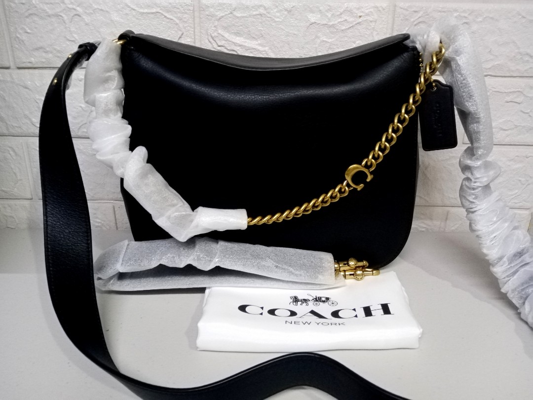 COACH RETAIL Signature Chain Hobo, Women's Fashion, Bags & Wallets ...