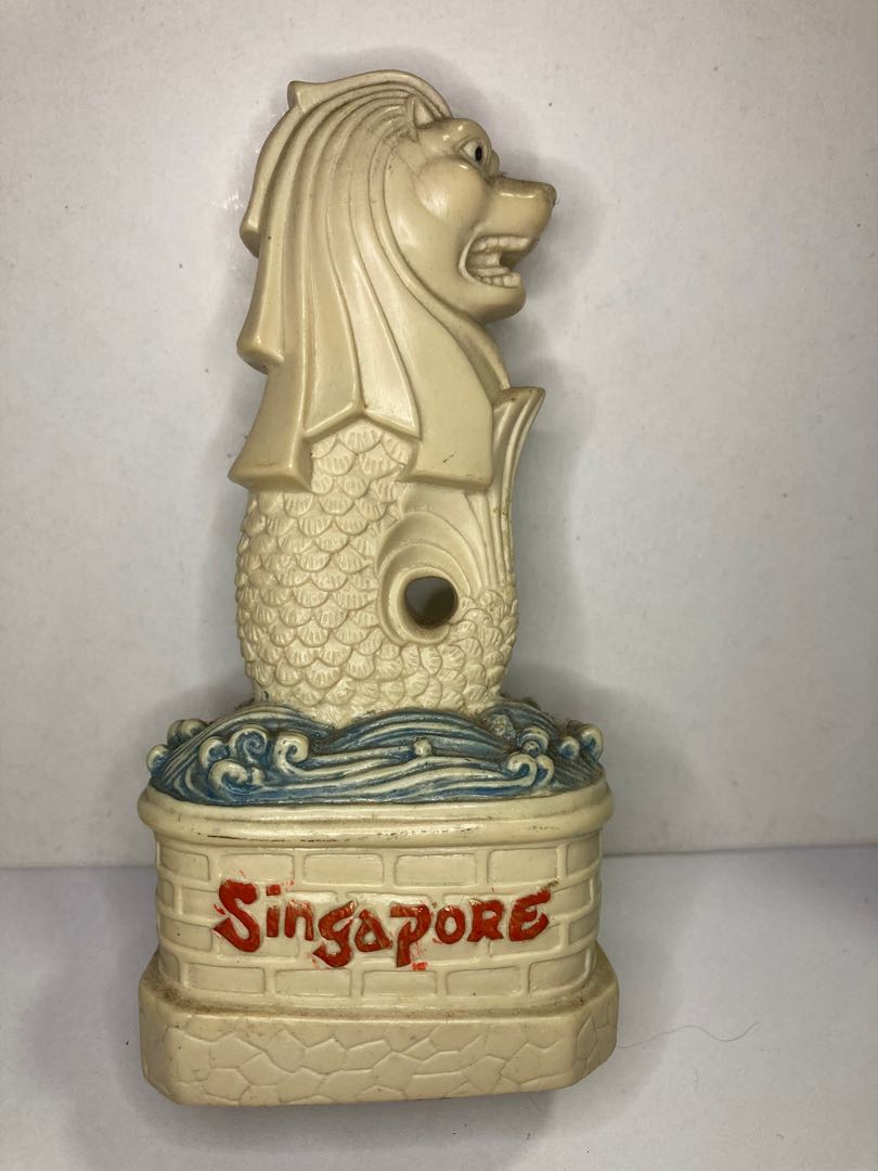 Merlion Singapore souvenir, Furniture & Home Living, Home Fragrance on ...