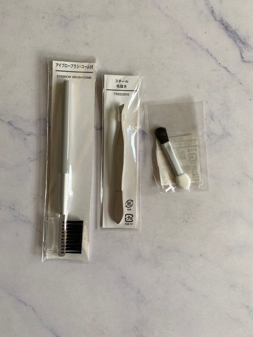Muji Eyebrow Brush/Comb-Tweezers-Eyeshadow Applicator, Beauty ...