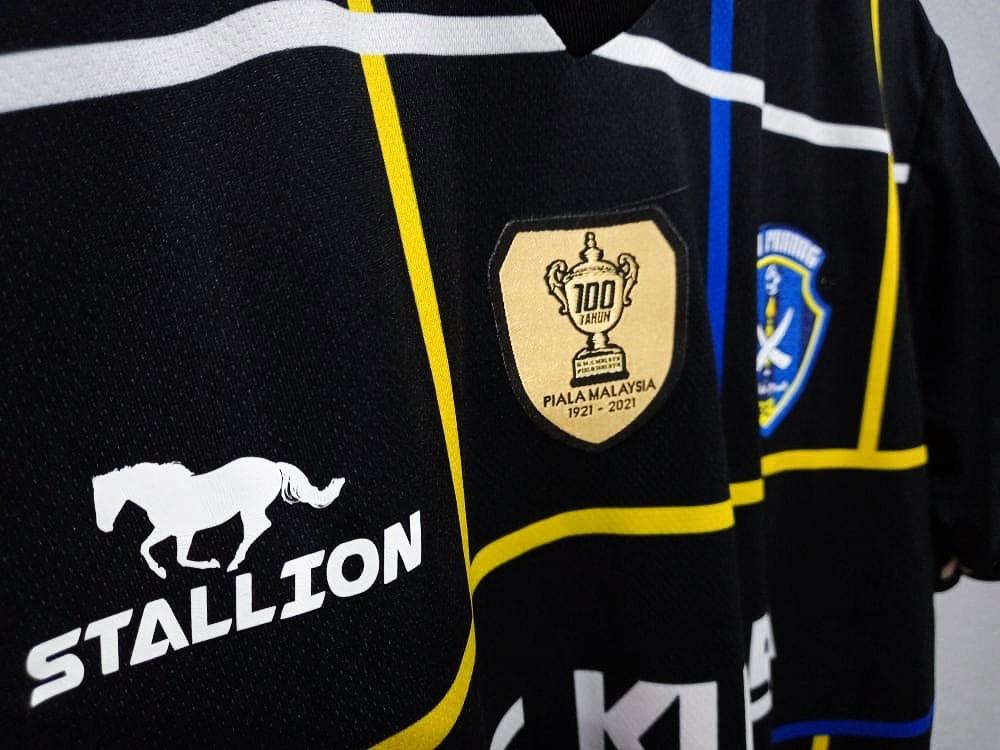 Official Player's Jersey (Unworn) Sri Pahang FC Away 2021 Nick Swirad ...