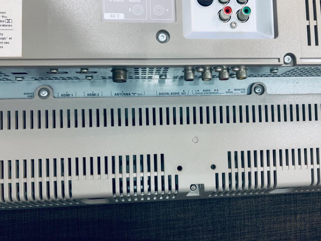 Philips 32 inch Pixel Plus 2 HD and Ambilight, TV & Home Appliances, TV ...