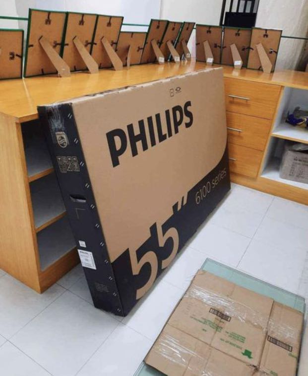 Philips 6100 series 55” Smart TV, TV & Home Appliances, TV ...