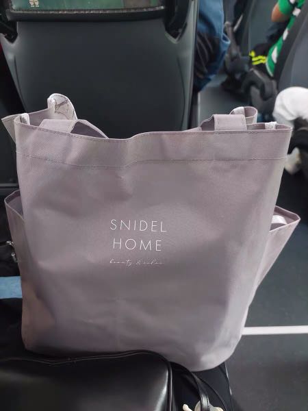 Ready stock: (Large) Snidel Japan magazine appendix bag, Women's ...