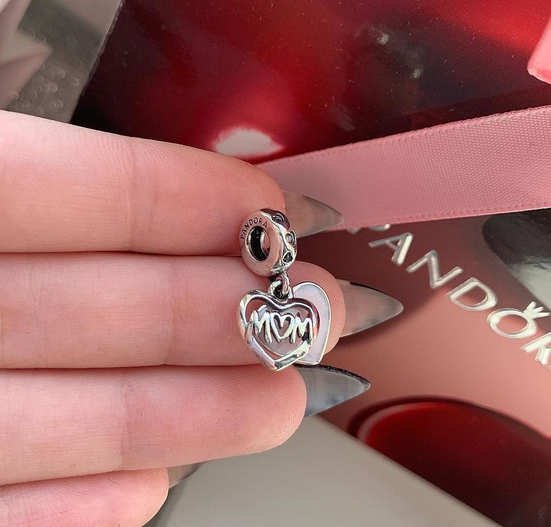 ‼️SALE‼️AUTHENTIC PANDORA MOM SCRIPT DANGLE CHARM‼️, Women's Fashion ...
