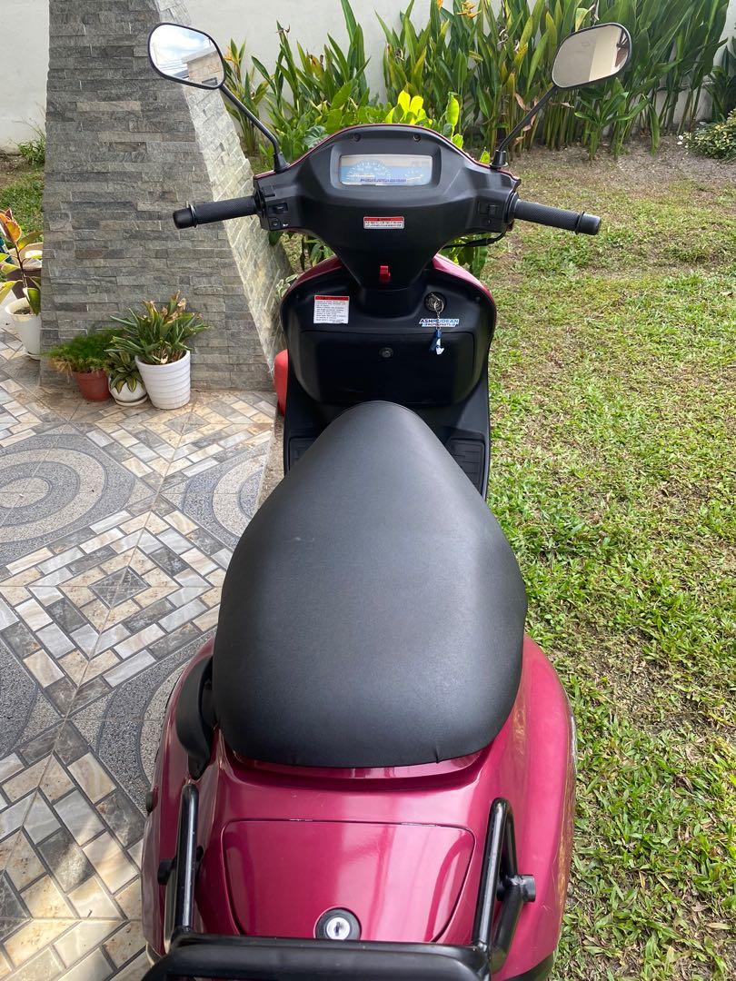Suzuki vs150, Motorbikes on Carousell