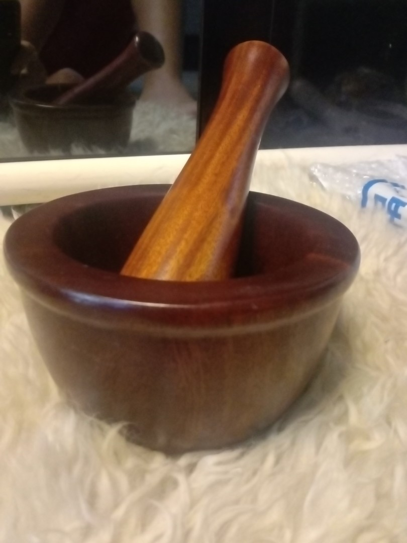 Ulekan kayu cantik, Antik, Furnitur di Carousell