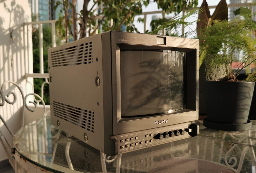 Vintage Sony Trinitron PVM-9L2 Colour Video Monitor, TV & Home ...