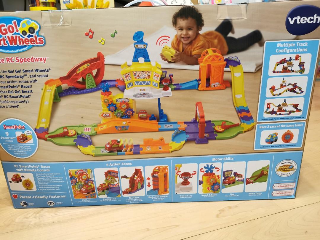 Vtech remote car and railway (original $599), 興趣及遊戲, 玩具 & 遊戲類 - Carousell