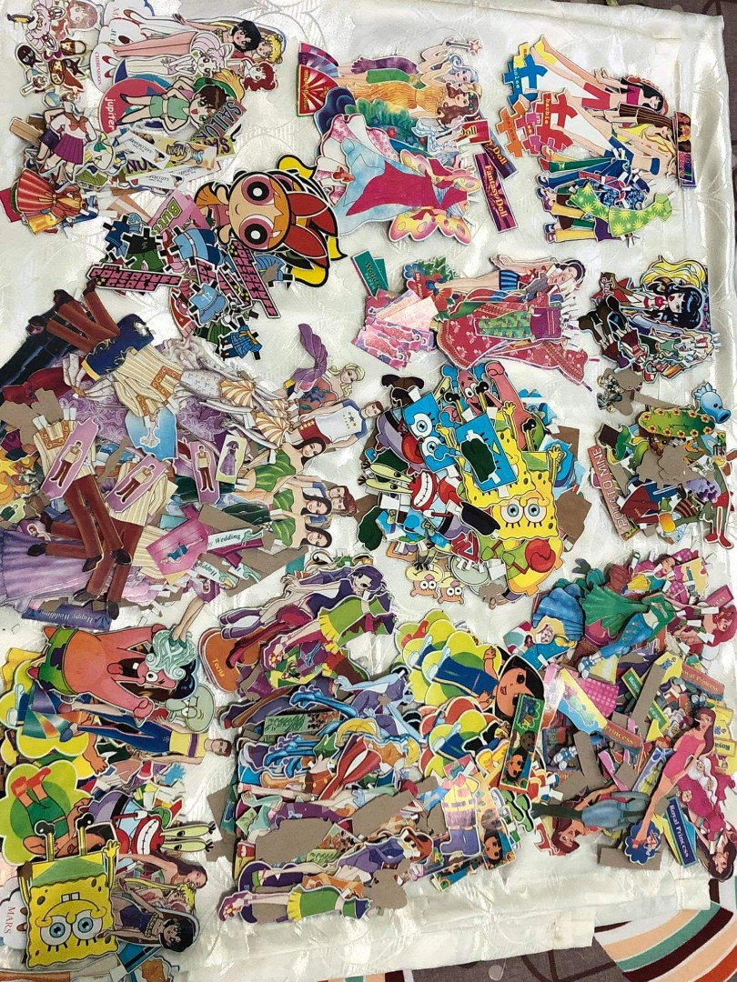 1000+ pcs paper dolls 90s and early 2000s paper dolls preloved VGC ...