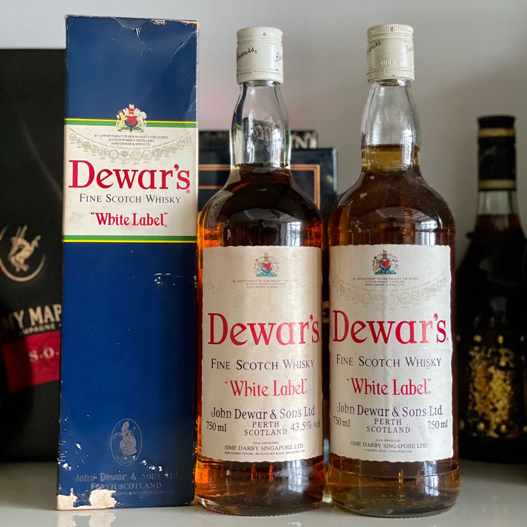 1980s Dewars White label Whisky 1980 vintage whiskey old blend sealed ...