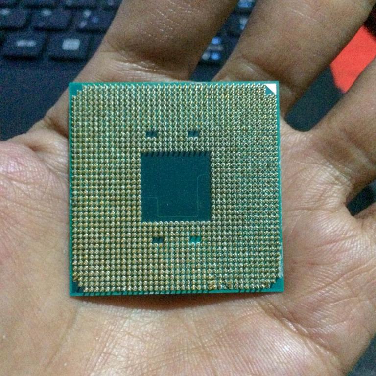 AMD Ryzen 3 3200G Bent Pin, Computers & Tech, Desktops on Carousell