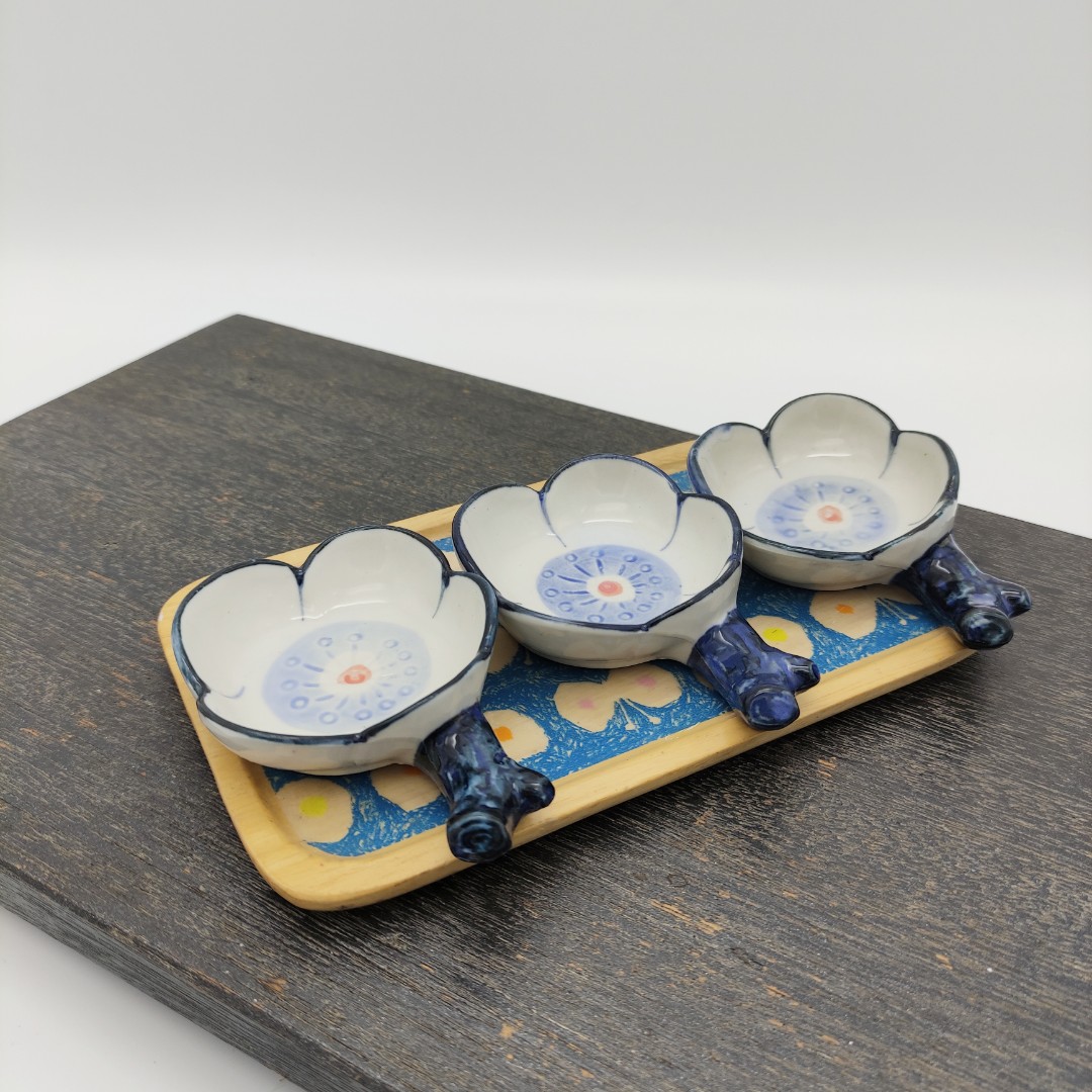 Flower soy dish with handle (IG @picniccity.ph), Furniture & Home ...