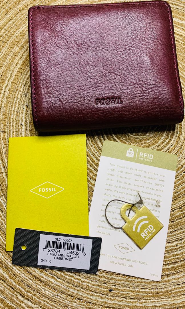 Fossil Emma Mini Wallet (RFID Protected), Women's Fashion, Bags ...